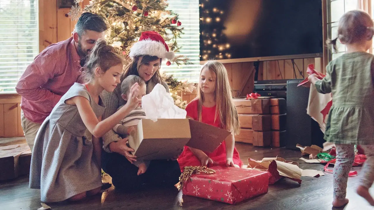 Christmas Gift Ideas for Teens [Ultimate Guide] – Arzopa